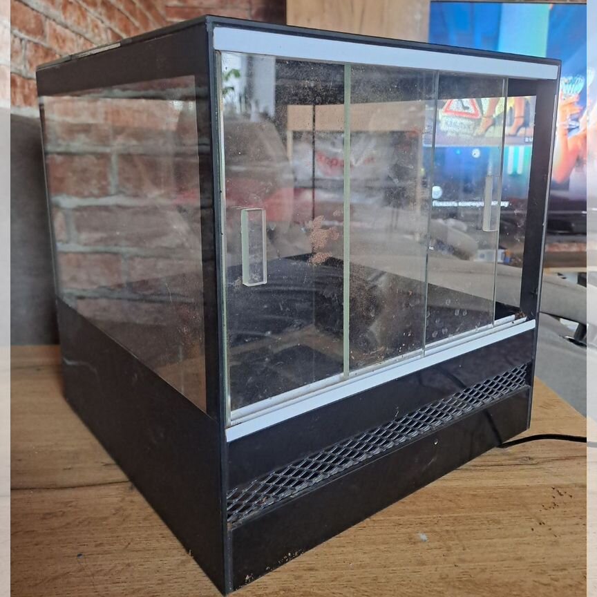 Террариум для рептилий бу