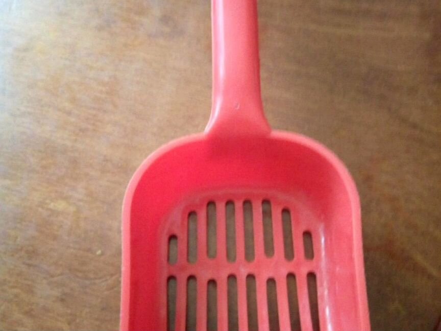 Совок и миска для кошки