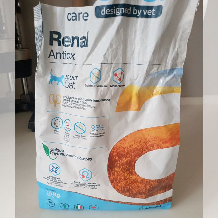 Сухой корм для кошек, паучи