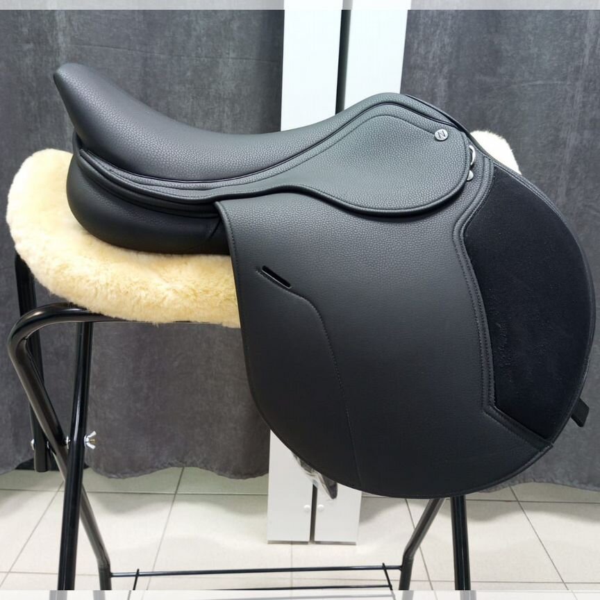 Седло конкурное norton pro jump 17,0