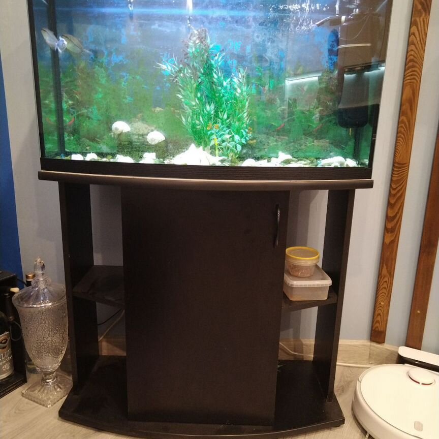 Аквариум с тумбой