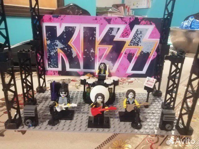 Lego фигурки группа kiss купить в Москве | Хобби и отдых | Авито
