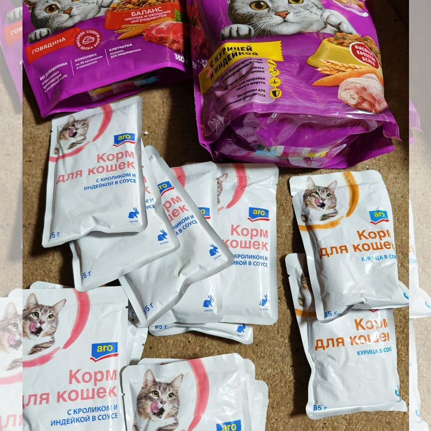 Влажный корм для кошек и сухой вискас