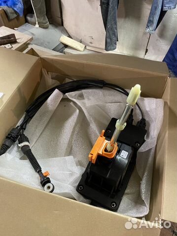 Селектор/кулиса МКПП Дастер 341088903R купить в Северодвинске RENAULT ...