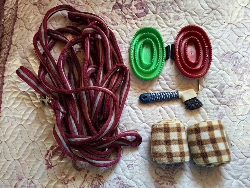 Для лошадей