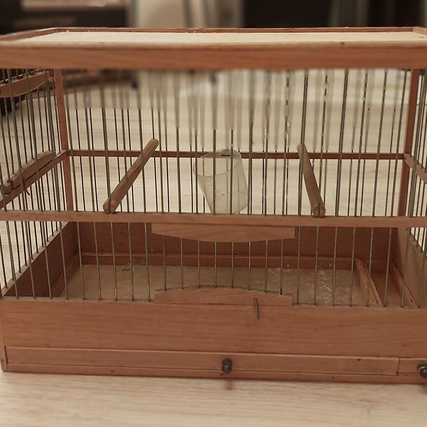 Клетка для птиц из дерева 40х30х20
