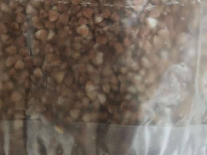 Пшеница, и дробленка в мешках