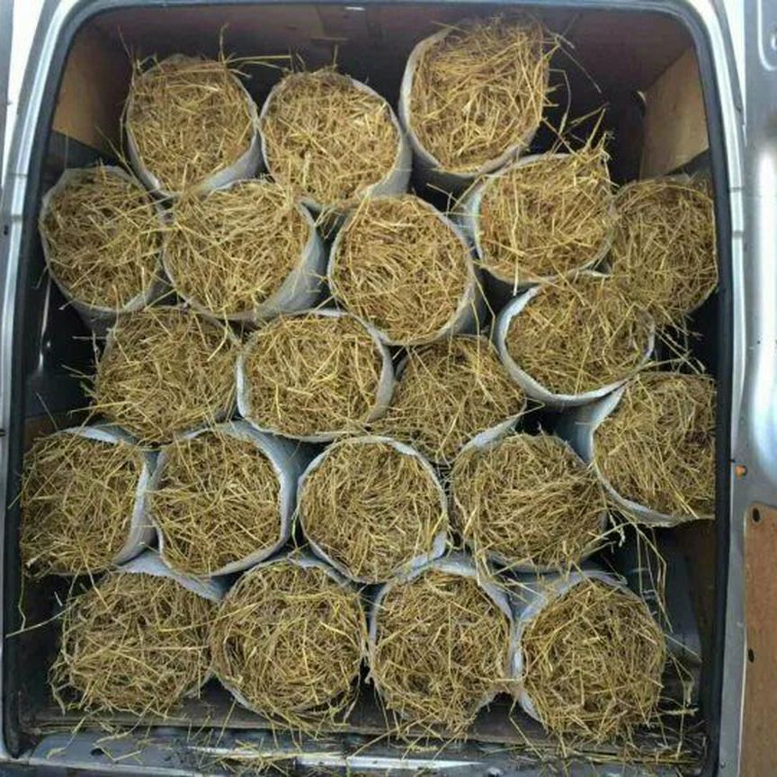 Сено в мешках