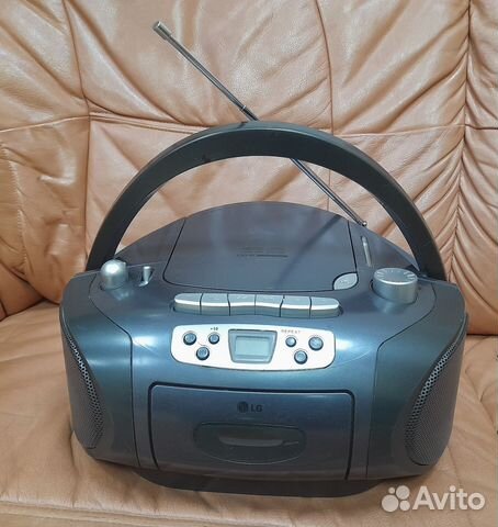 Магнитола. LG. Mod. Lpc-m140x. Без претензий купить в Санкт-Петербурге ...