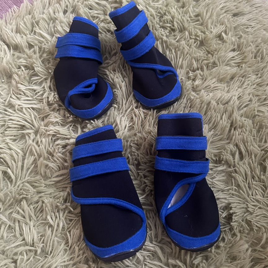 Ботинки для собак средних крупных пород