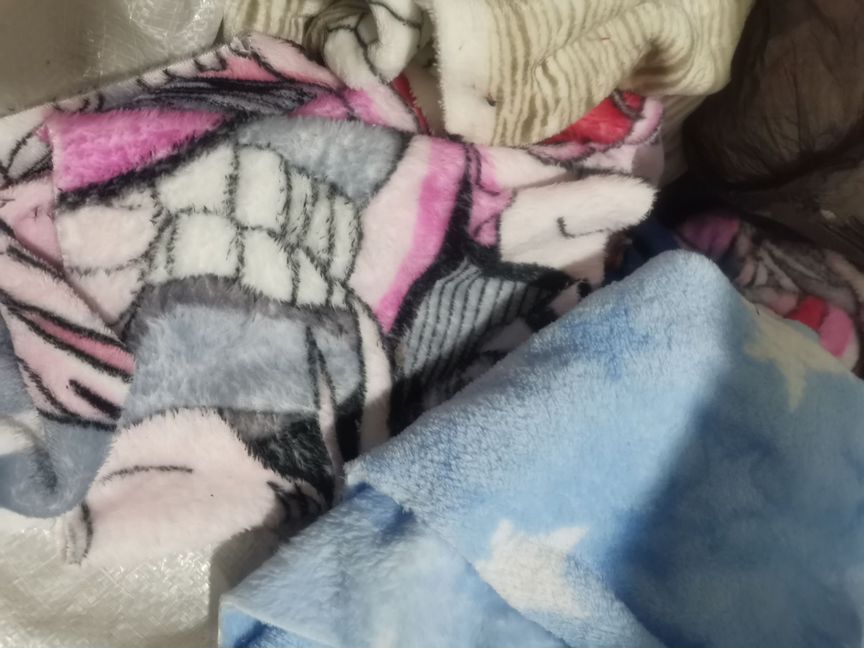 Пледы, покрывала из велсофта для кошек и собак