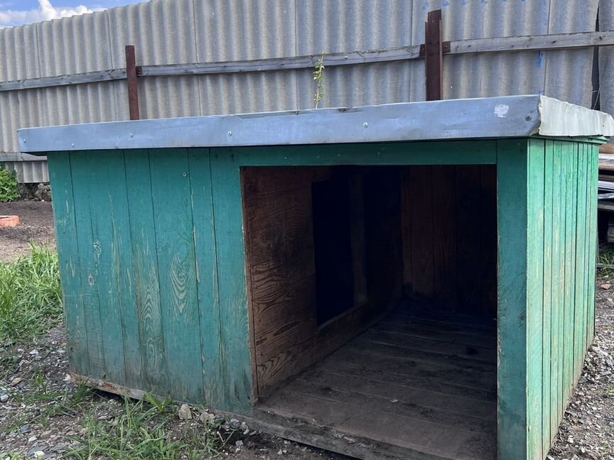 Продам будку для собаки 1,3м х 1м высота 80см