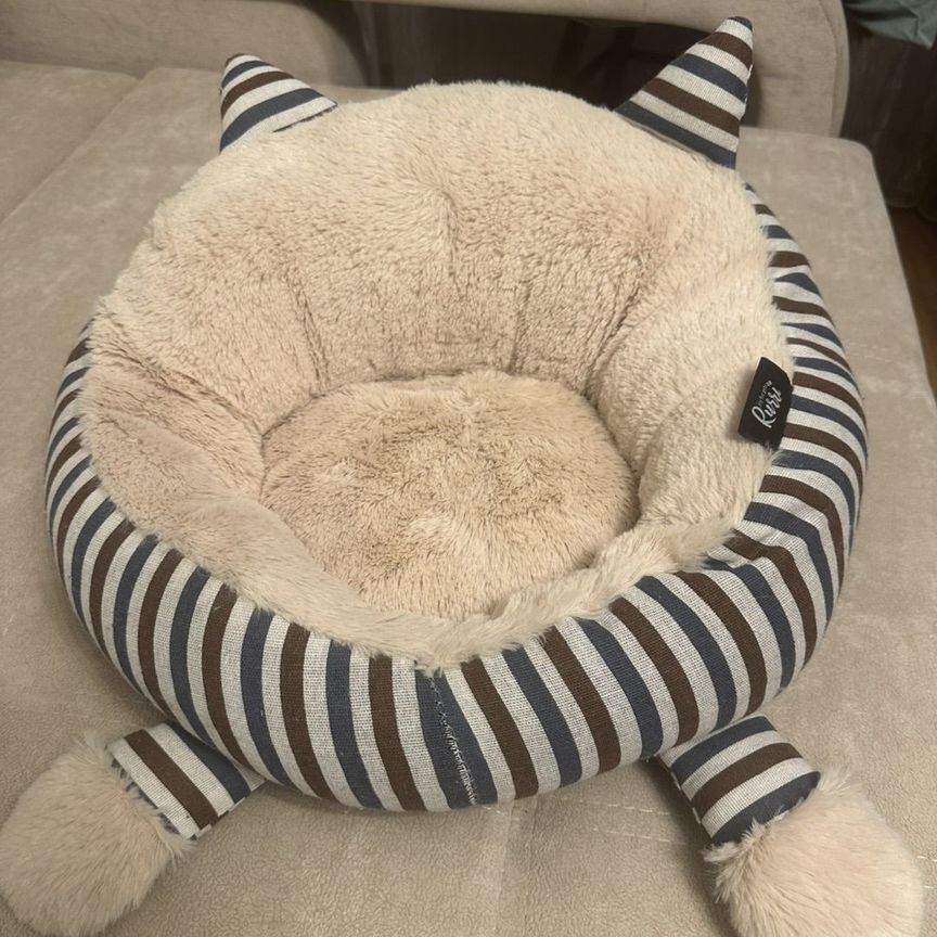 Лежак для кошек и маленьких собак