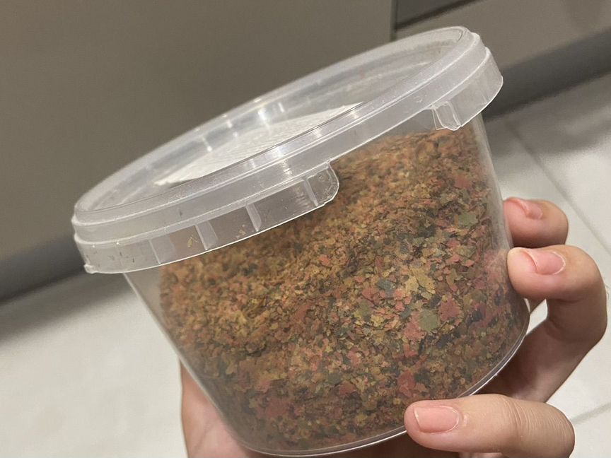 Tetramin flakes