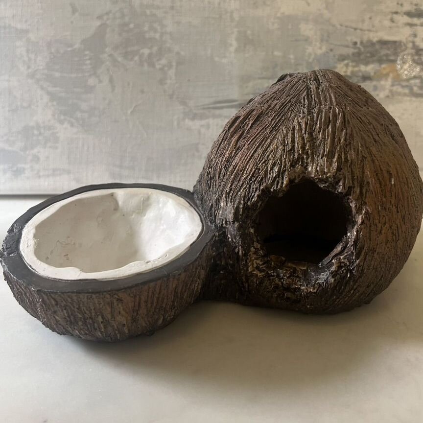 Укрытие и поилка для рептилий Exo Terra Coconut