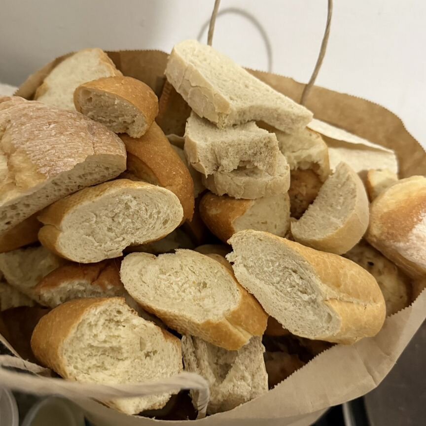 Хлеб на корм животным