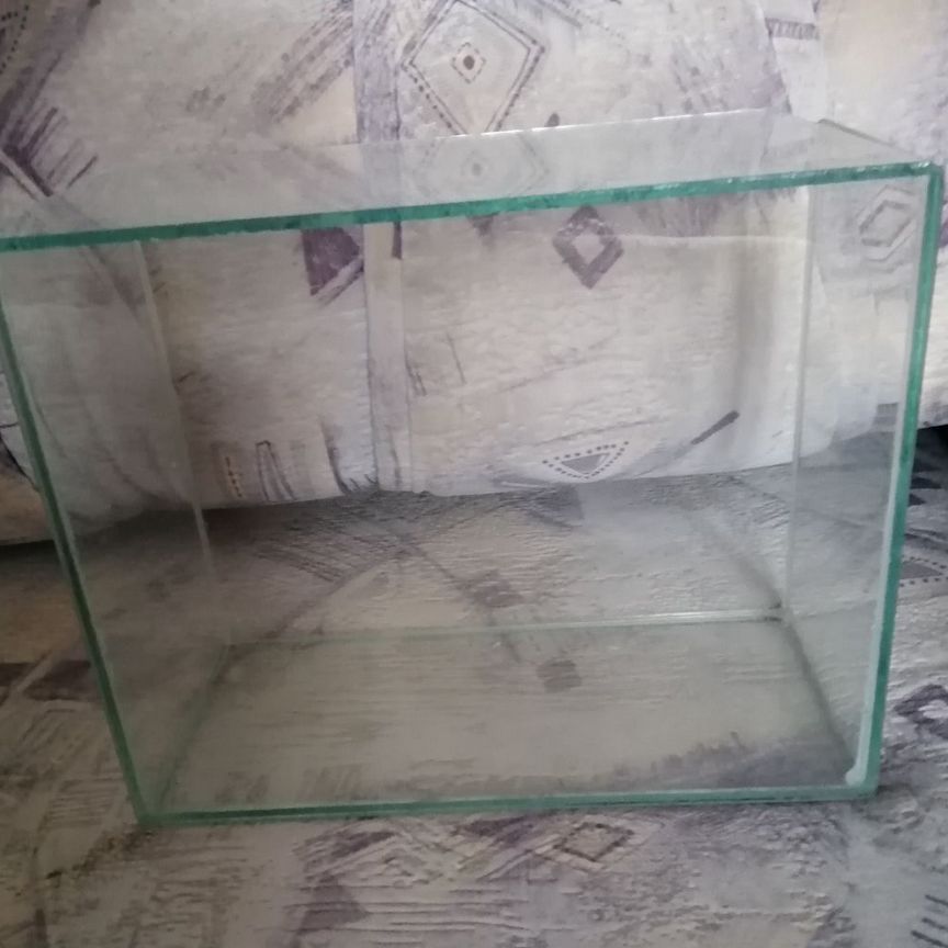 Продам аквариум 4л