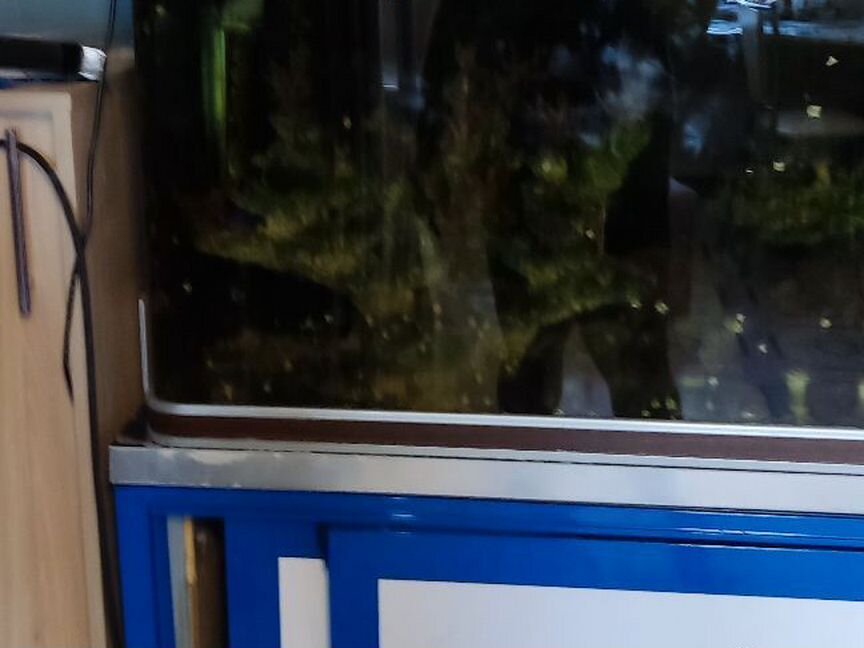 Аквариум 210 литров без рамок