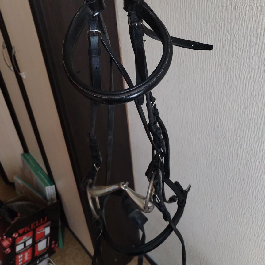 Уздечка для лошади бу