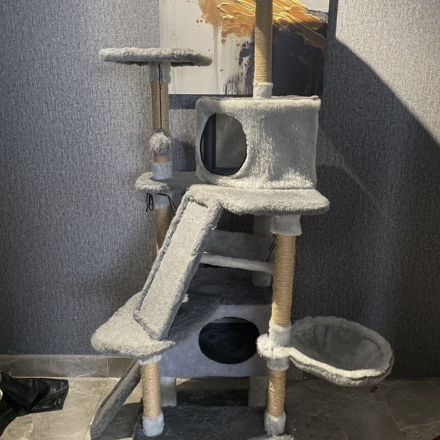 Домик для кошки с когтеточкой и гамаком