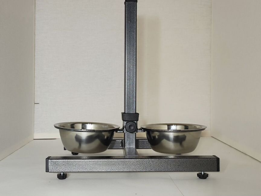 Миски (2шт*0,5л) на подставке для собак и кошек