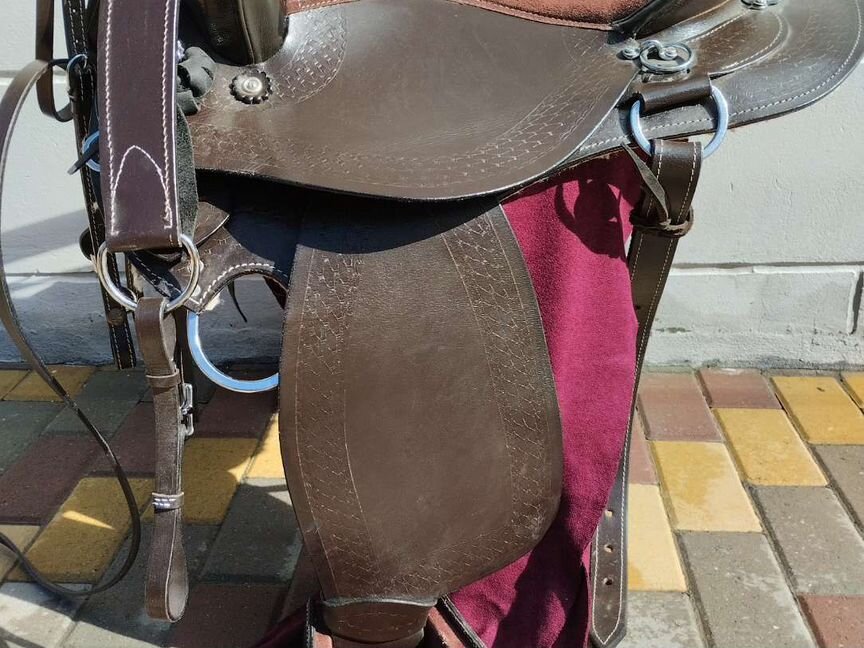 Седло для лошади