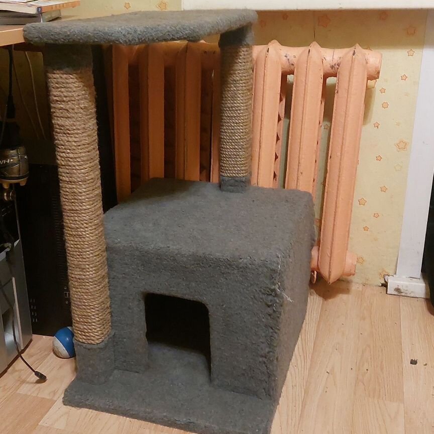 Когтеточка домик для кошки бу