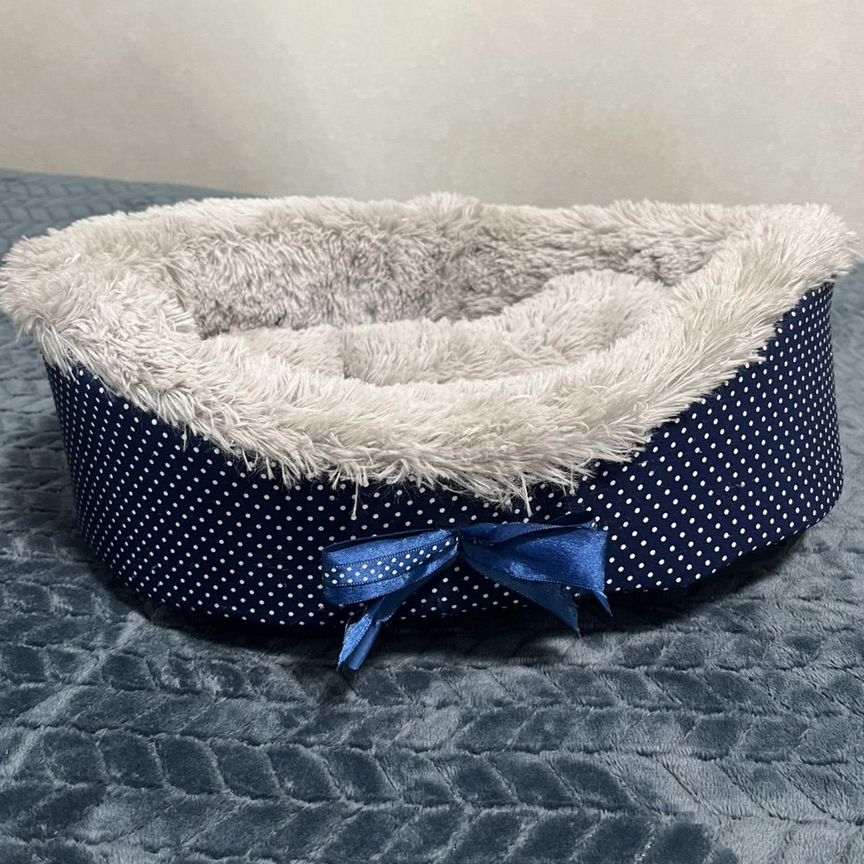 Лежанка для кошек