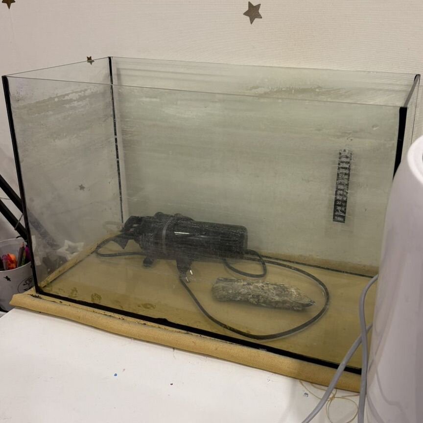 Продам аквариум бу с фильтром и камнями