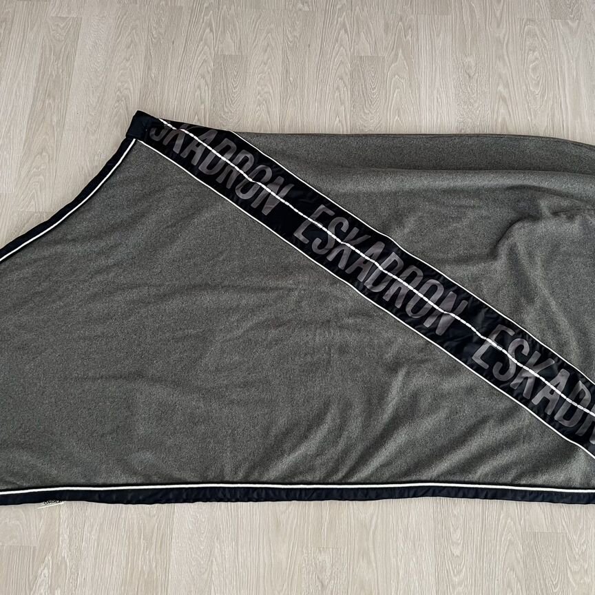 Попона escadron