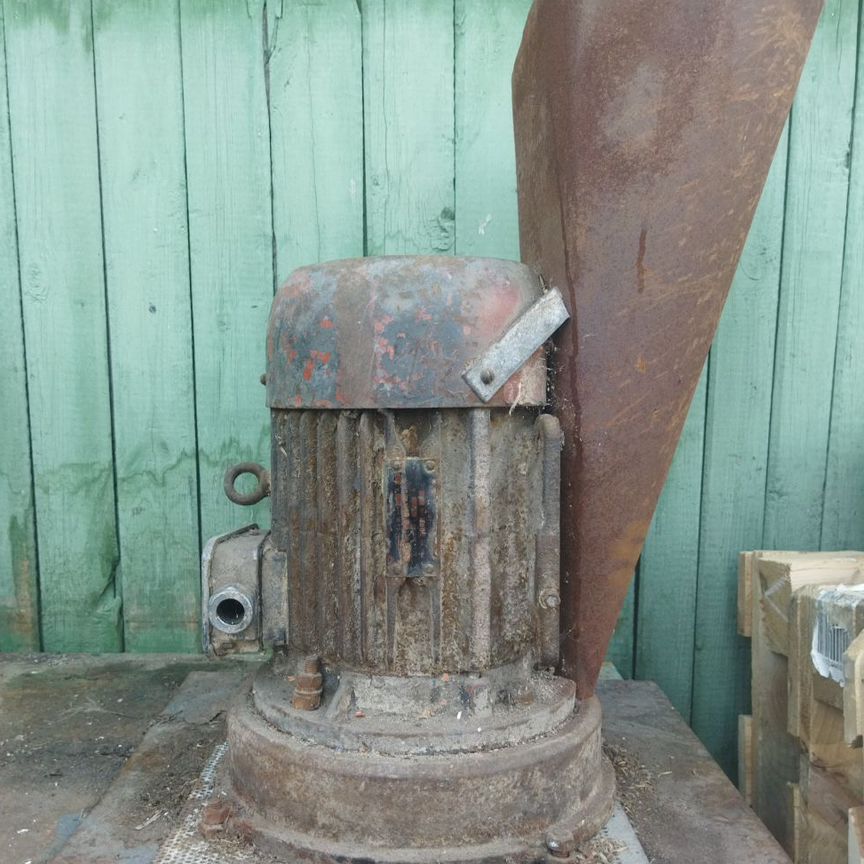 Зернодробилка