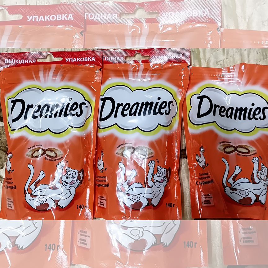 Лакомства для кошек Dreamies с курицей 140 г
