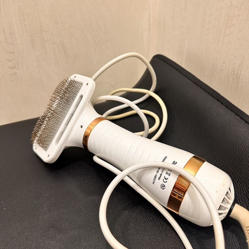 Фен-расческа для животных