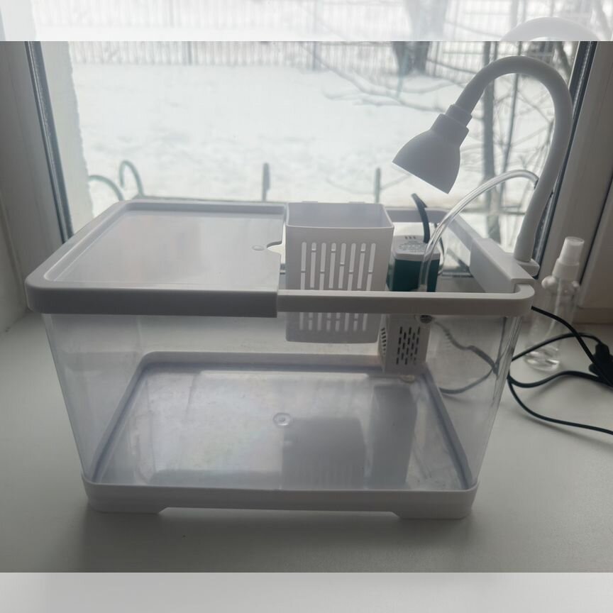 Аквариум 10л. С комплектом