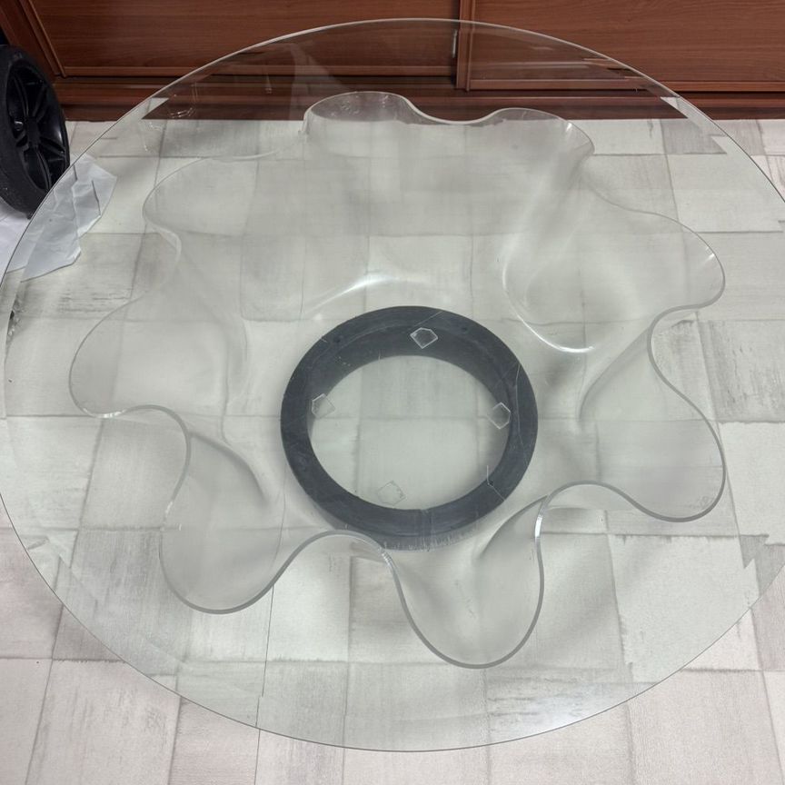 Стол-аквариум