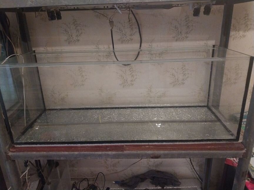 Продам аквариумы обемом 107л,157л,160л,165л