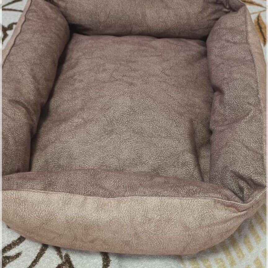 Лежанка для собак и кошек