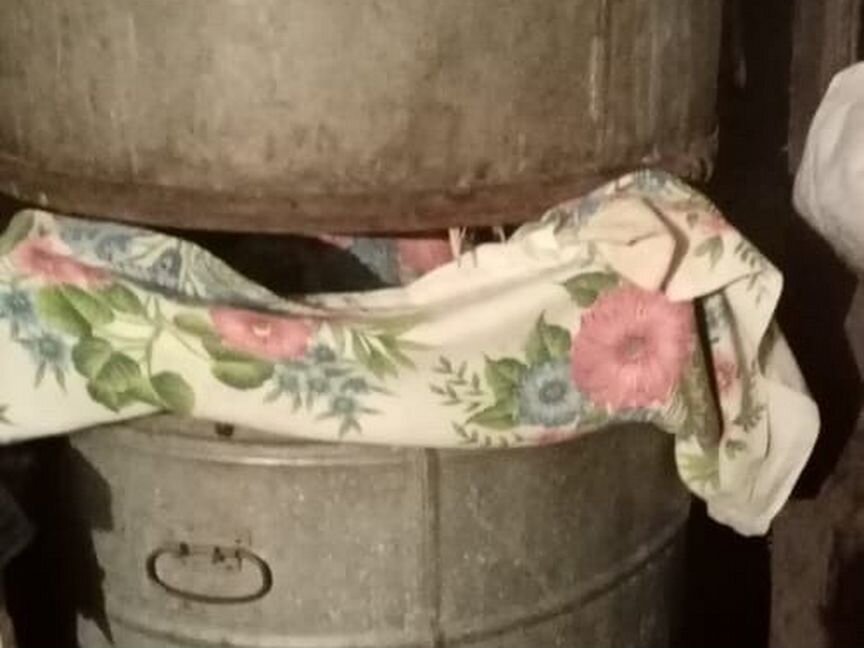 Медогонка 4 рамочная бу