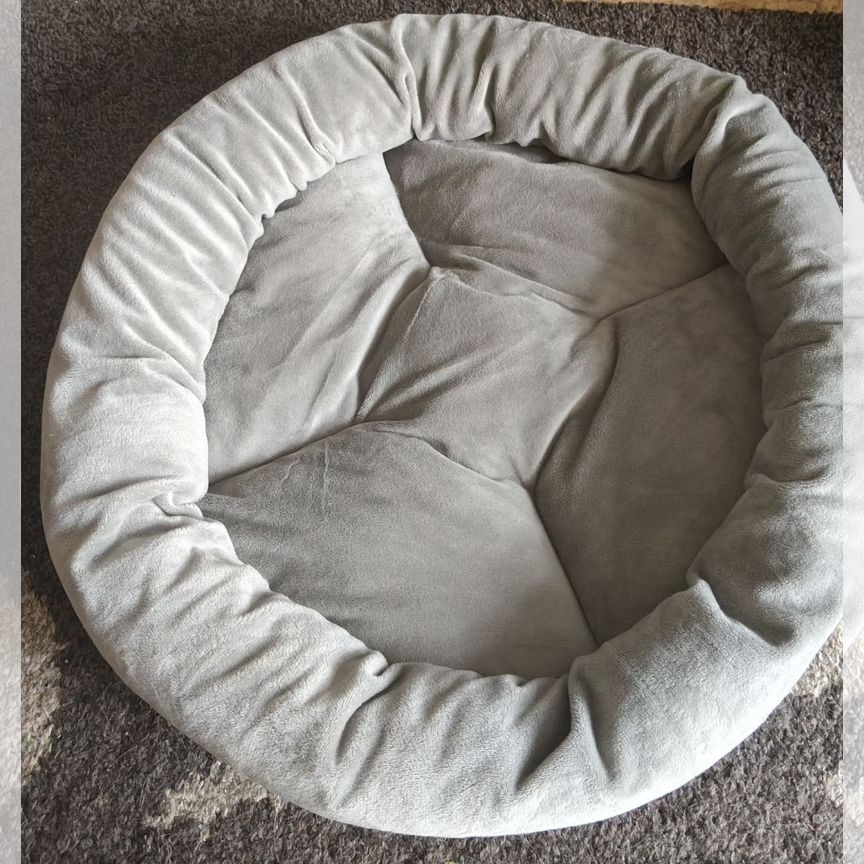 Лежанка для кошек, собак