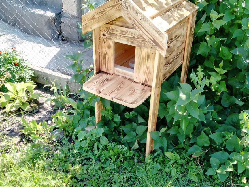 Будка для кошек (декор)