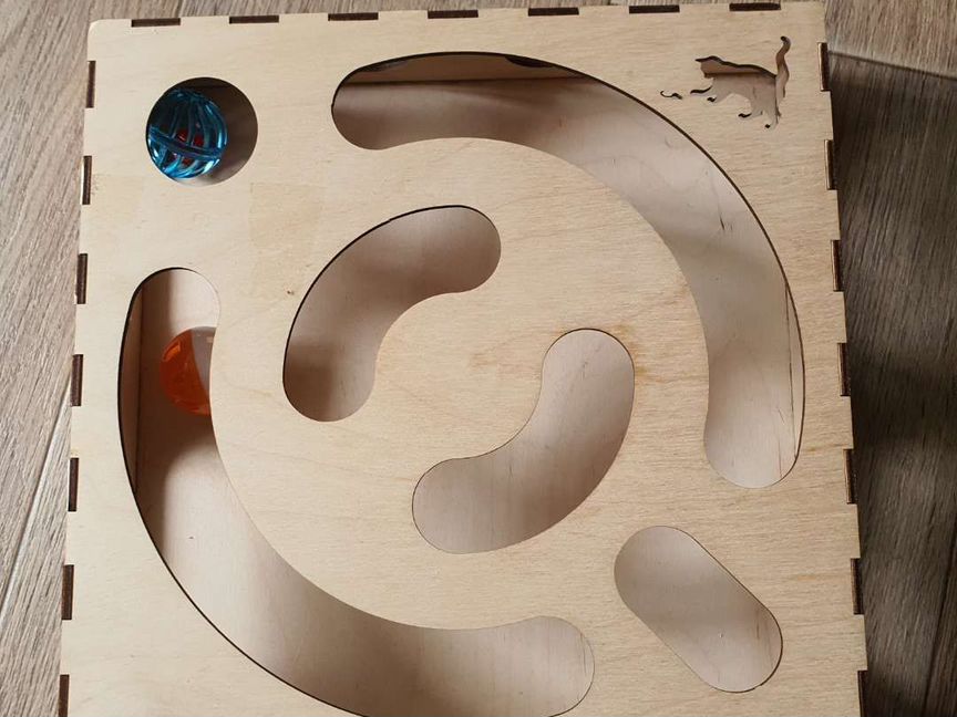 Игрушка для кошек лабиринт