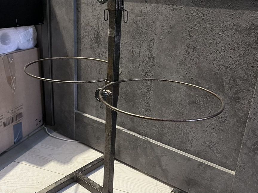 Миски для крупных собак на стойке