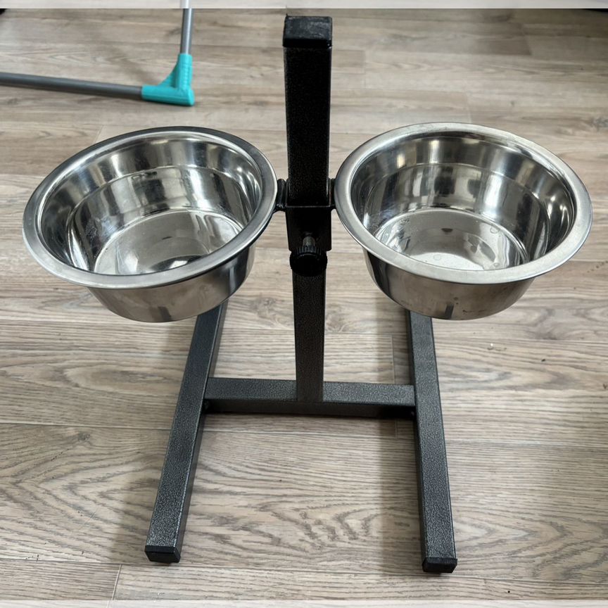 Миска для собак на подставке