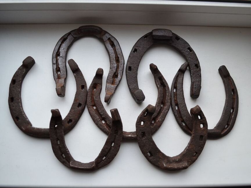 Подковы для коня