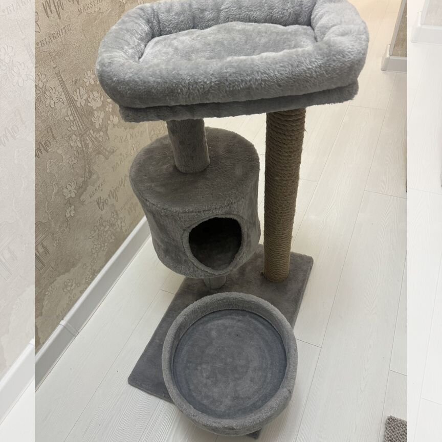 Когтеточка с домиком для кошек