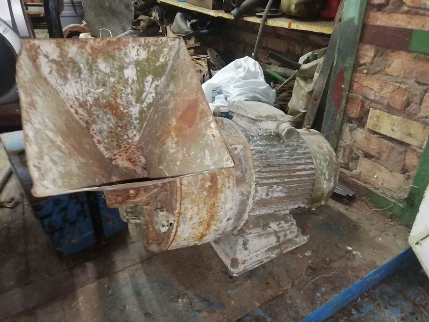 Дробилка для зерна 380v