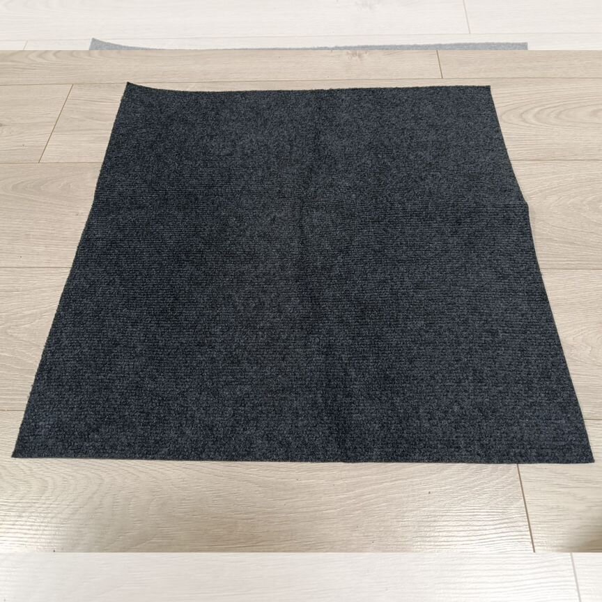 Когтеточка самоклеющаяся 60х60