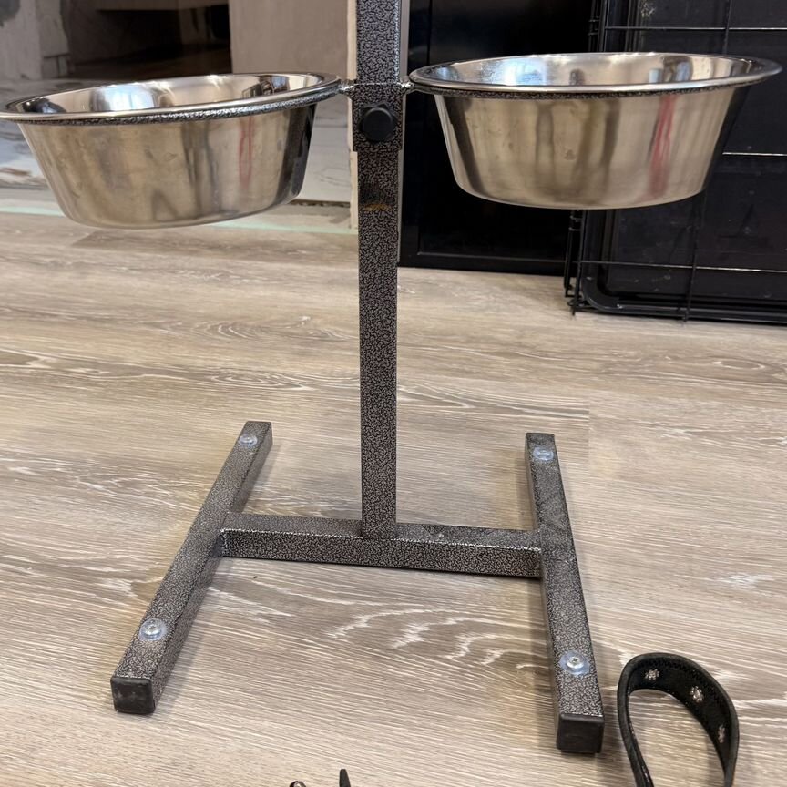 Миска для животных на подставке