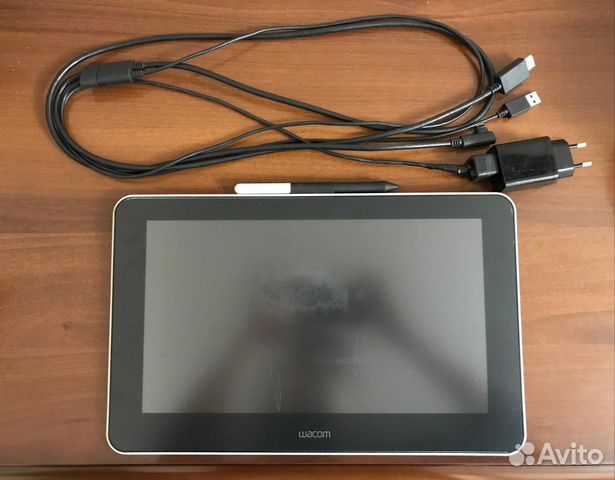 Графический планшет с экраном Wacom One купить в Москве | Электроника ...