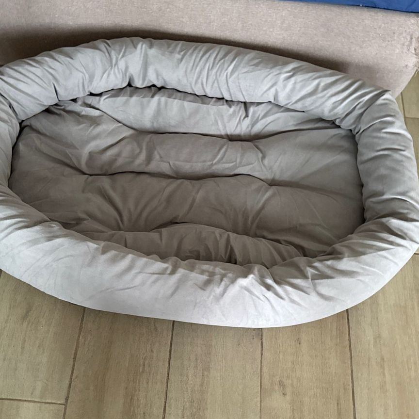 Лежанка для крупных собак